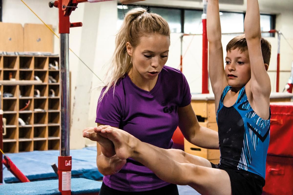 women coaching Men’s Gymnastics – Gymnastics Coaching.com